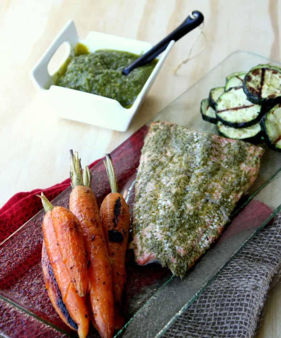 Guestpost: BBQ salmon fillets and a surprising pesto! – Petit Porcini